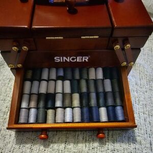 Singer | Storage & Organization | Vintage Singer Expandable Wooden ...